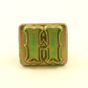 SALE 19mm Decorative Letter H Embossing Stamp - artisanleather.co.uk